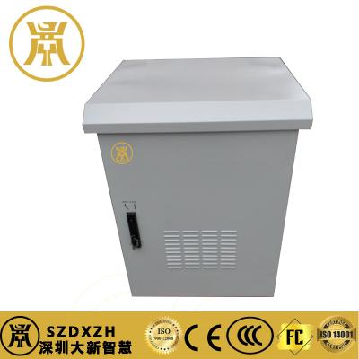 China Caja de batería de montaje de palo anti robo IP65 Caja de alimentación de respaldo personalizada en venta