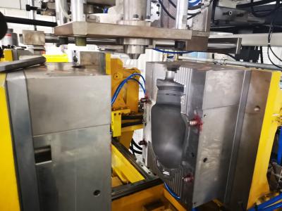 中国 鶏の餌の鍋のためのカスタマイズされたプラスチック ブロー形成機械 販売のため