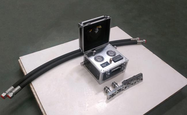 Portable hydraulic flow meters
