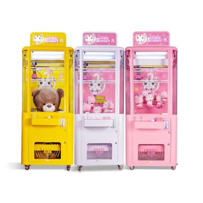 Cina Le forbici pazze hanno tagliato il colore bianco/rosa/giallo del distributore automatico del regalo delle bambole in vendita
