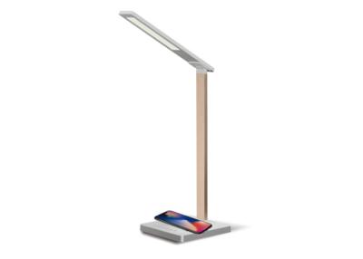 中国 無線電信LEDの卓上スタンドのチーの思いやりがある銀製の無線充電器折り畳み式ランプの腕を注目して下さい 販売のため