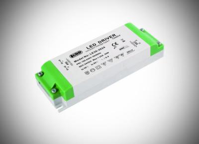 Cina Gli alto 30 watt affidabile 12V hanno condotto il driver, corrente d'uscita principale IP44 del driver 500-2500mA in vendita