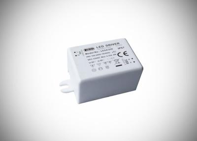 Cina Il driver costante compatto 4w-6W 200mA della corrente LED per l'accensione dell'accessorio installa il modo in vendita