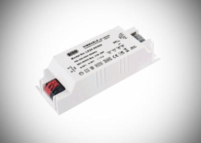 Cina Vita lavorativa lunga libera dell'alta di Traic Dimmable LED luce intermittente affidabile del driver 5W 700mA in vendita