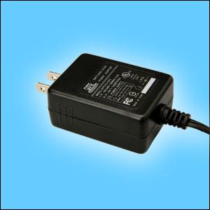 中国 15W 日本力のアダプター 販売のため