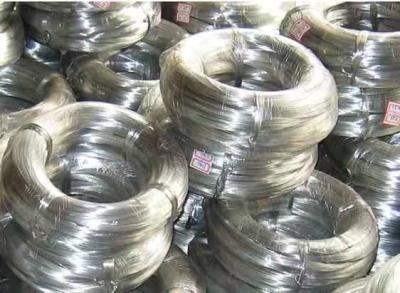 Cina Filo di acciaio galvanizzato immerso caldo a basso tenore di carbonio Rod per il cavo dell'armatura in vendita