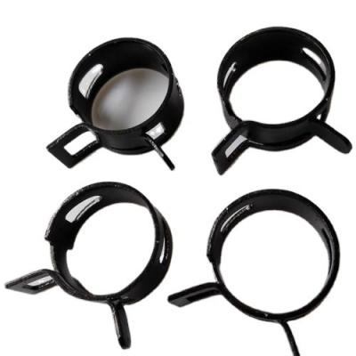 China Peças de fabricação de chapas de metal OEM Clip de primavera de aço inoxidável com acabamento de tinta de cor à venda