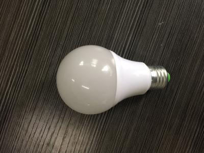 China A luz de bulbo plástica 5 do diodo emissor de luz com 7W/3W/12W conduziu 110V/220V/230V/240V à venda