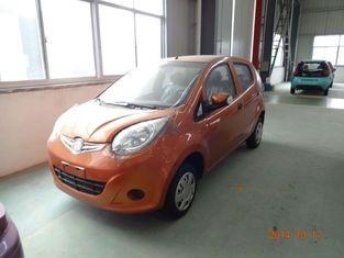 China 60V ambientais 5000W quatro assentam veículos eléctricos da porta do sedan 4 para 80 – 100 quilômetros de milhagem à venda