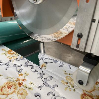 China lanzadera no- industrial de Hemming Machine High Speed Computerized de la puntada de 3-12m m que trabaja para los edredones y COM en venta