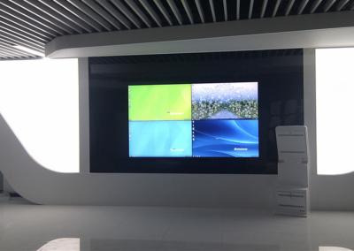 Cina Lo schermo di SMD LED dell'interno, video parete LCD 5.3mm a 46 pollici con ha rivestito in vendita