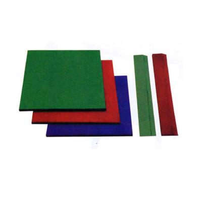 Chine Tapis de verrouillage en caoutchouc non-toxiques de plancher 3mm pour la cour de badminton et le court de tennis à vendre