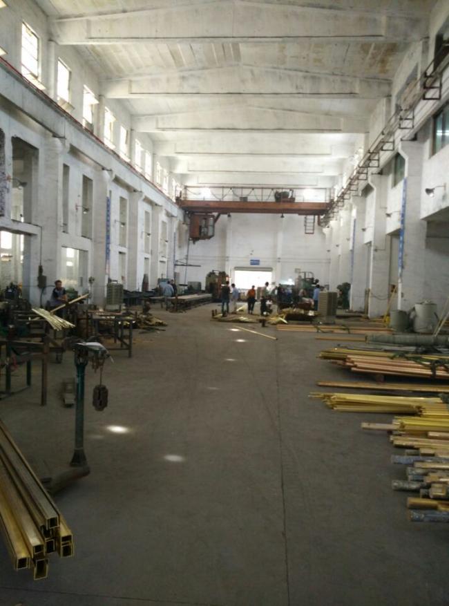 Штранг-прессование латунного штранг-прессования C2680, C2801 латунное для окна & профиля двери