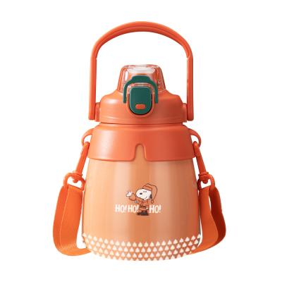Cina 950 ml Bottiglia idrica sportiva a vuoto in acciaio inossidabile con paglia in vendita