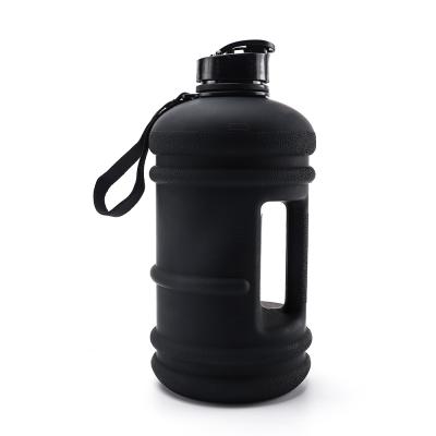 China 2.2L/ Big Sport jug Half Gallon Large Capacity Leakproof Waterfles met mouw Te koop