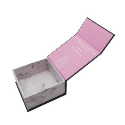 Cina Contenitore di regalo magnetico professionale della chiusura, contenitori di regalo del cappuccio con il fermo magnetico in vendita