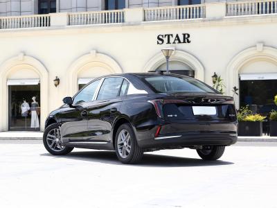 Cina Auto usate popolari Hongqi EQ-M5 berlina elettrica con struttura a 4 porte e 5 posti e velocità massima di 130 km/h in vendita