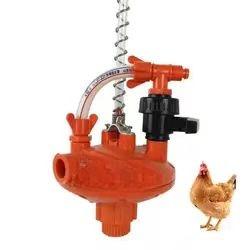 Cina Attrezzatura per l'allevamento automatico della linea dell'acqua di allevamento, sistema di acqua potabile per galline, anatre e oche in vendita