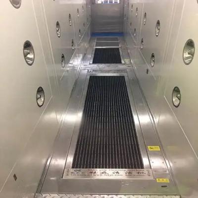 Nettoyeur de chaussures de convoyeur en acier inoxydable avec douche à air pour salles blanches
