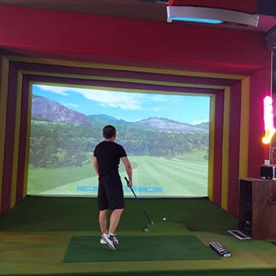 Cina Golf Practice Portable High Quality Training Hitting Chipping Golf Net Indoor Golf Simulator in vendita