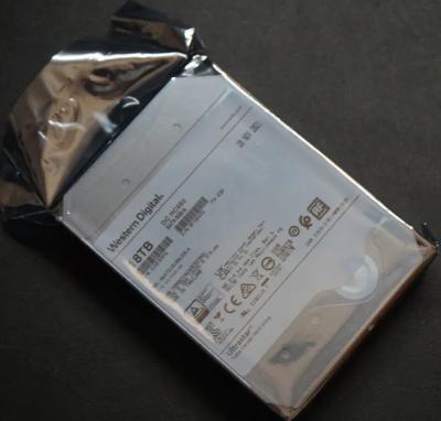 China HPE 18TB 7.2K LFF Internal SAS (12Gb/s) Hard Disk -3.5\" P37669-B21 with 2TB SATA Expansion Port Metal Shell for Server for sale