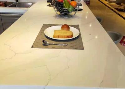 Κίνα Υψηλά κατασκευασμένα σκληρότητα Countertops χαλαζία για τη ματαιοδοξία τοπ Bartop επιτραπέζιων κορυφών προς πώληση