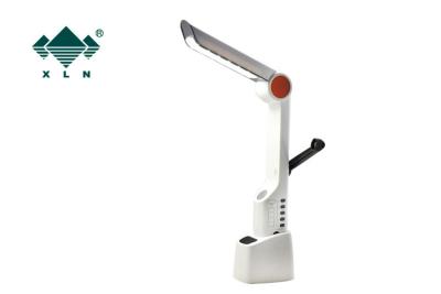 Cina 1500MAH costruito in lampada da tavolo solare della batteria LED alimentata dalla dinamo solare USB in vendita