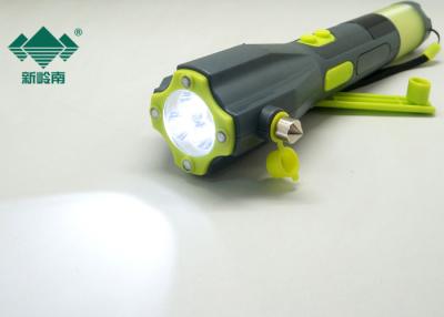 Cina Martello ricaricabile dell'automobile di emergenza per rompere la finestra di automobile con la torcia elettrica in vendita