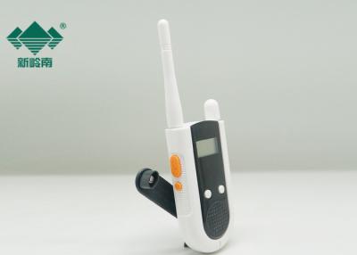 Cina Walkie-talkie professionale della radio della manovella per i bambini con lo schermo di visualizzazione LCD in vendita