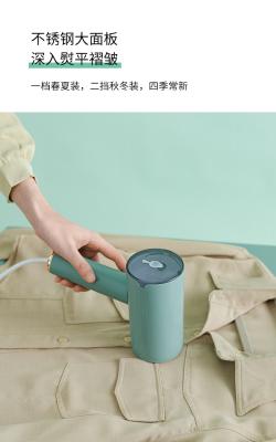 China Wrinkle-Free Clothes with LM-2006 Foldable Handheld Garment Steamer for sale