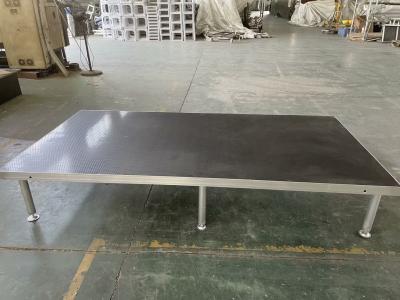 Cina Piattaforma di palcoscenico in alluminio da 0,6-1 m di altezza regolabile per spettacoli interni ed esterni in vendita