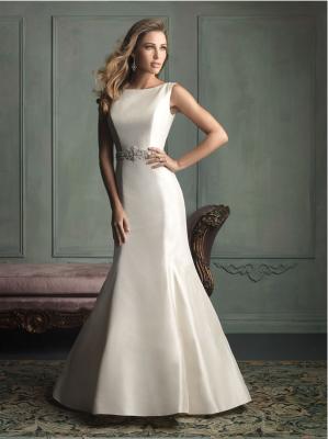 Cina indietro il vestito da sposa elegante semplice aperto con il cristallo ha bordato la cinghia, vestito dalla capezza della sirena in vendita
