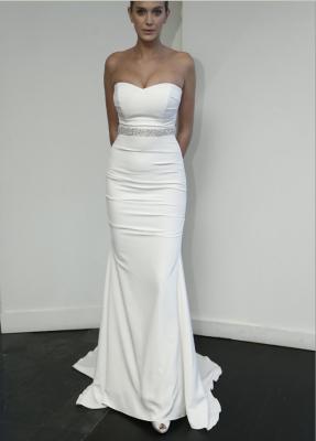 Cina Con ampia scollatura sulla schiena più le alte mode eleganti semplici dei vestiti da sposa dalla gonna chiffona di Tulle di dimensione in vendita