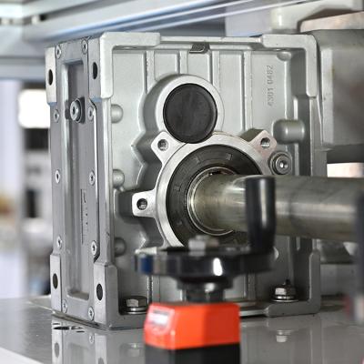 Cina carta velina automatica 2rolls che fa macchina, creatore del rotolo di carta igienica 15bgas/min in vendita