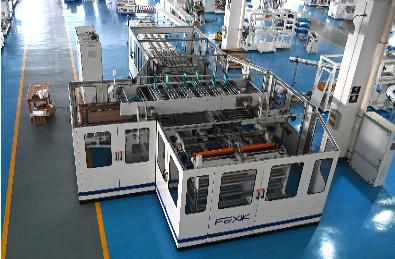 中国 包む機械45ミクロンの35minのペーパー ロール3/4つの車線 販売のため