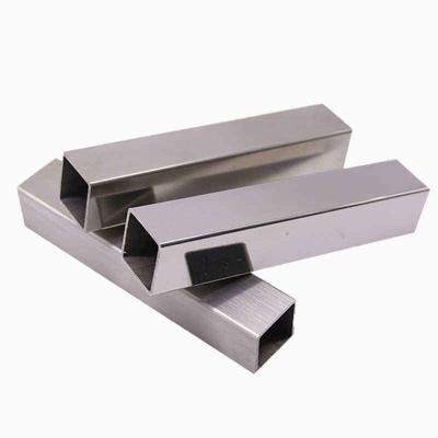 Cina Tubo strutturale d'acciaio galvanizzato quadrato con 12M Length e tolleranza di ±1% in vendita