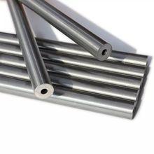 中国 DIN Standard Carbon Seamless Steel API Pipe Q345 200 Mm For Industrial 販売のため