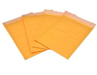 Cina Customize Brown Yellow Kraft Bubble Mailers Clothing Packaging in vendita
