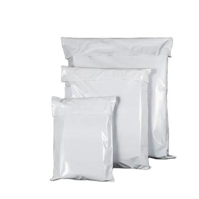 Cina Biodegradable Waterproof Plain black and white poly mailer Express Shipping Envelopes Packaging bags in vendita
