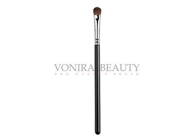 Chine Le maquillage professionnel de marque de distributeur de fard à paupières de duvet balaye des cheveux de poney de beauté à vendre