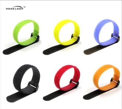 China Reusable Hook And Loop Cable Tie With Buckle 10mm 15mm 20mm 25mm for sale