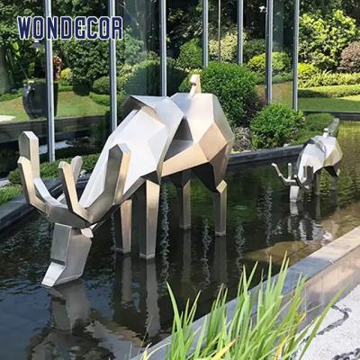중국 야외 장식을 위한 기하학적 다면체 사슴 안출된 금속 조각상 120 센티미터 판매용