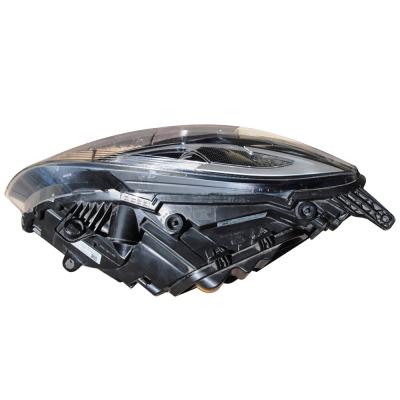 Cina OEM 31420122 per i ricambi auto Front Right Head Light di  V40 in vendita