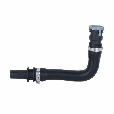 中国 ラジエーター入口ホースヒーターコア C30 S40 V50 C70 30636952 販売のため