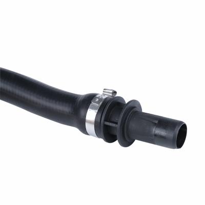 中国 ラジエーター入口ホースヒーターコア C30 S40 V50 C70 30636952 販売のため