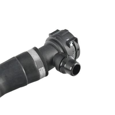 Cina Womala Coolant Return Hose 17128602870 per 328i 428i X3 X4 X5 X6 528i in vendita