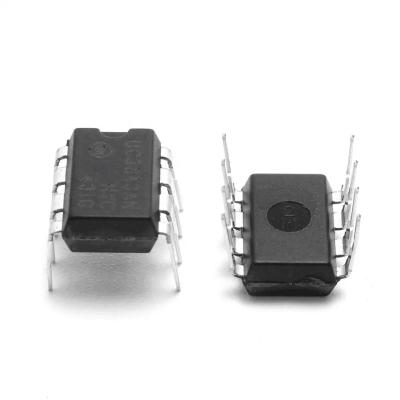 Cina UC3843AN PDIP-8 Voltage Regulators Power Management ICs Microchip in vendita