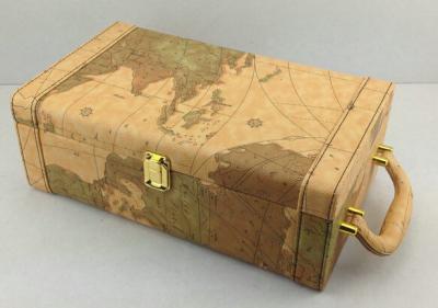 Cina Rivestito di cuoio dell'unità di elaborazione della terra della mappa 2 delle bottiglie del contenitore su ordinazione grafico di vino in vendita