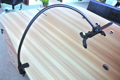 China Soporte flexible del cuello de cisne de la abrazadera del tenedor Bendable universal de la tableta para la cama/el escritorio en venta