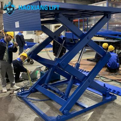 Κίνα Σταθερή πλατφόρμα ανύψωσης ψαλίδι Αντιγλιστρούμενη επιφάνεια, 6000 mm μέγιστη ανύψωση και υψηλή ικανότητα φόρτωσης για βιομηχανικές βαριές εργασίες προς πώληση